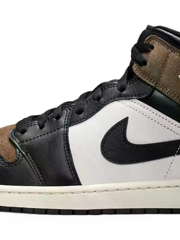 JORDAN Air 1 Mid Sneakers