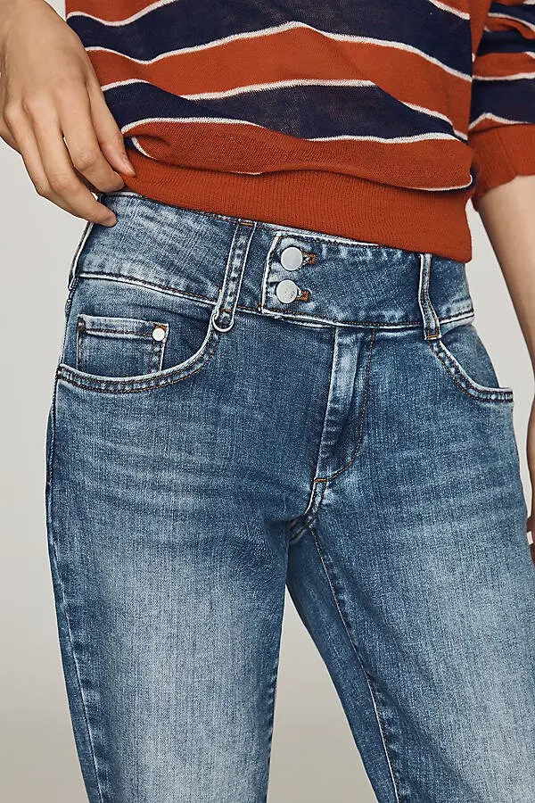 PILCRO Billy Low-rise Bootcut Jeans - Medium Denim