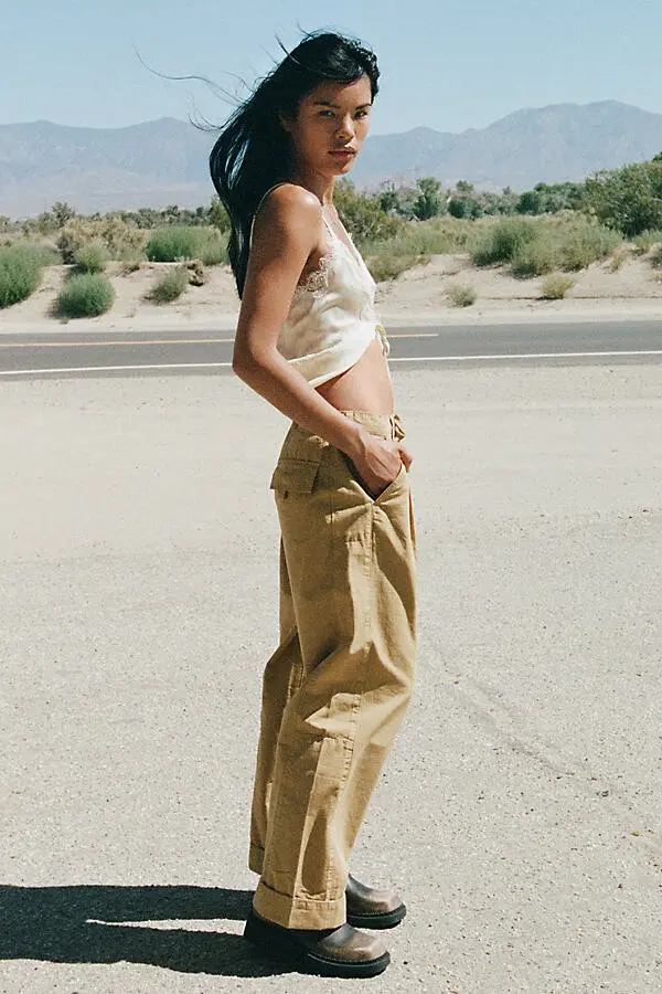 PILCRO Cade Cotton Low-slung Cargo Pants - Yellow