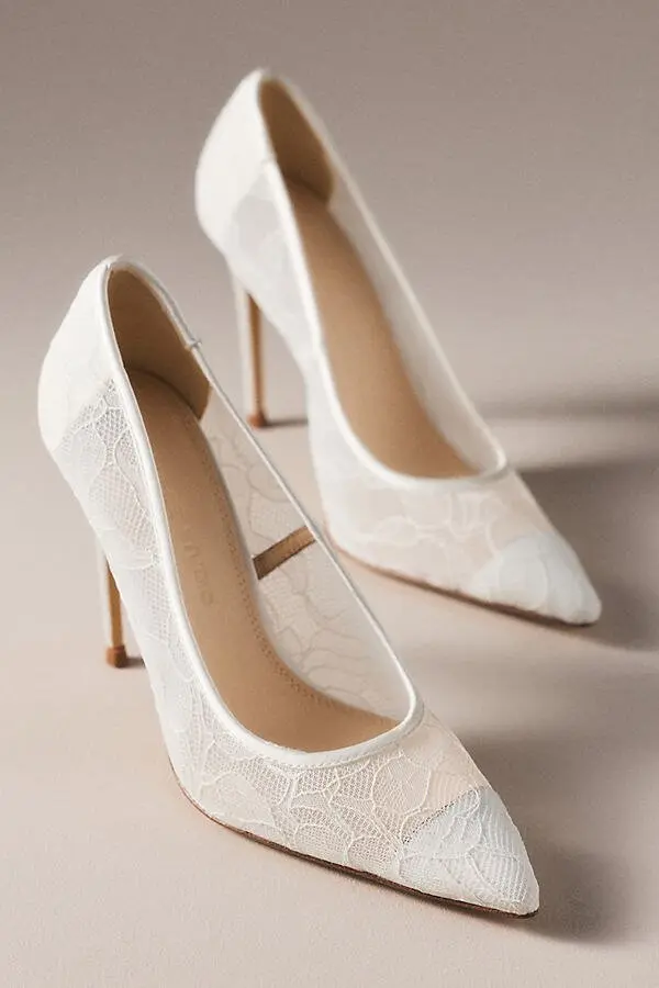 BLACK SUEDE STUDIO Gia Lace Pumps - White