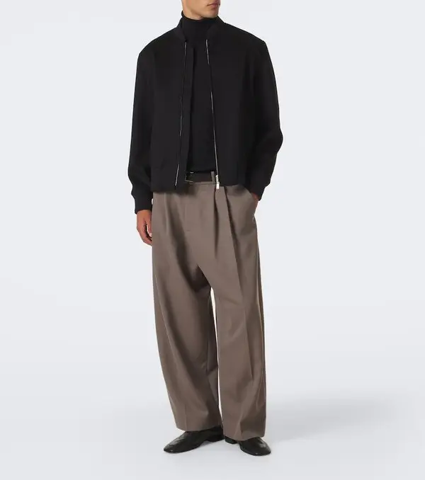 SLOWEAR Virgin Wool Turtleneck Sweater - Black