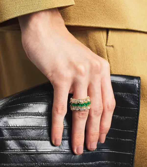 SUZANNE KALAN Baguette Emerald And Diamond Eternity Band In 18k Yellow