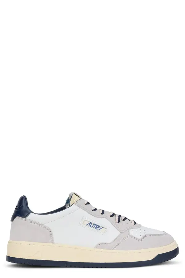 AUTRY Minimalist Leather Sneaker With Comfortable Rubber Sole