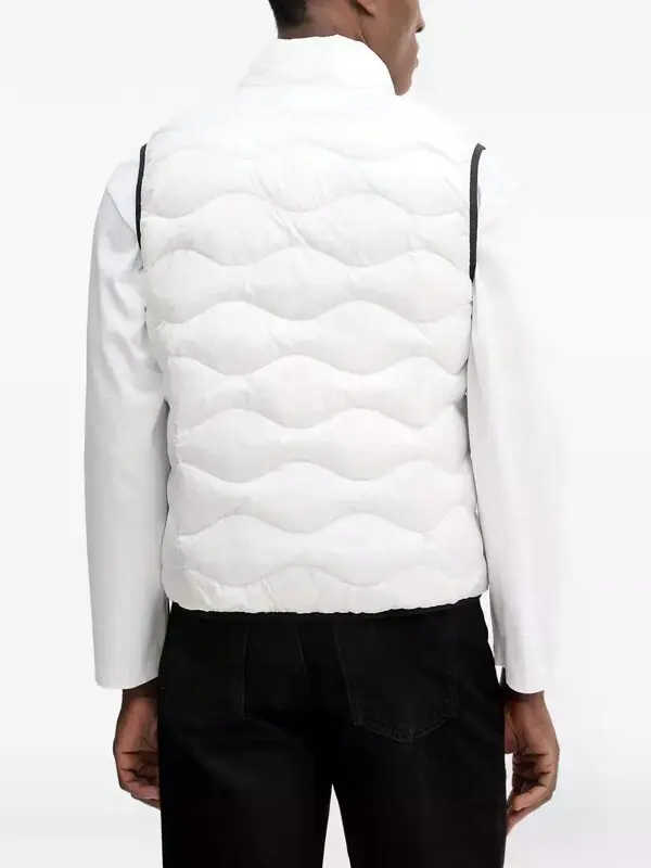 BLAUER. Quilted Sleeveless High Neck Zip-up Vest