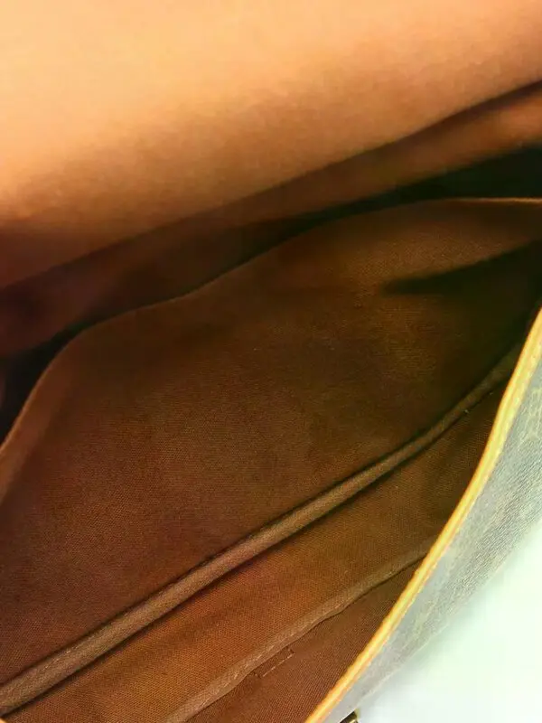 LOUIS VUITTON 1992 Saumur 30 Monogram Shoulder Bag