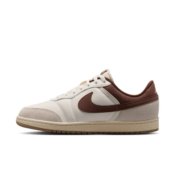 JORDAN Skyline Low Le Sneakers