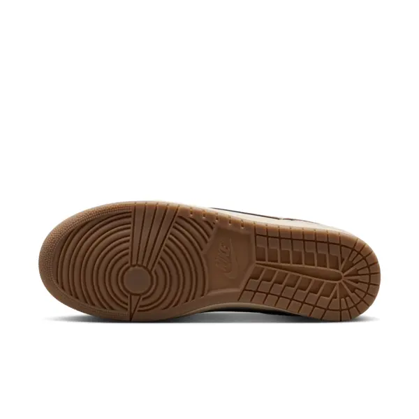 JORDAN Skyline Low Le Sneakers