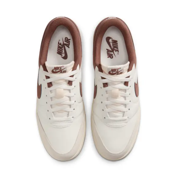 JORDAN Skyline Low Le Sneakers