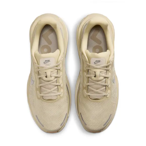 Nike Vomero Premium Road Running Shoes - Brown