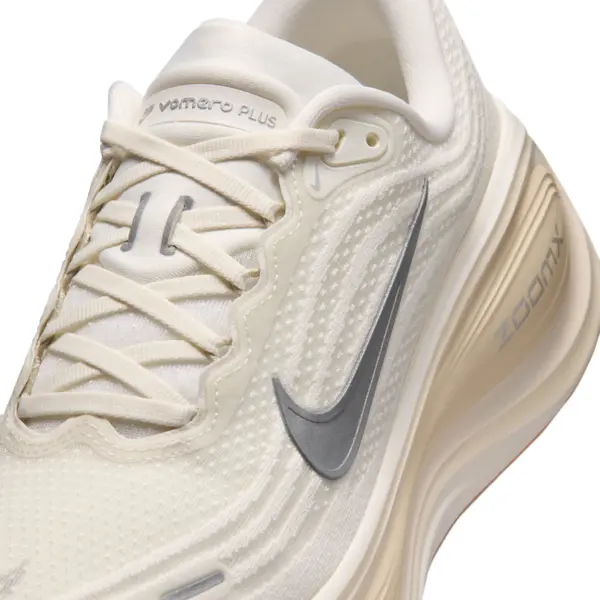 Nike Vomero Plus Road Running Shoes - White