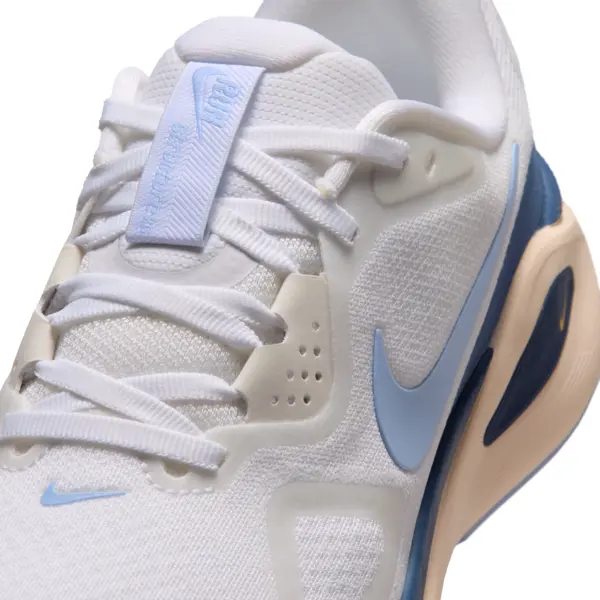 Nike Structure 26 Road Running Shoes