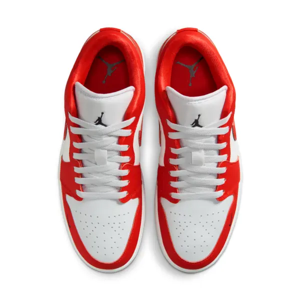 JORDAN 1 Low Se