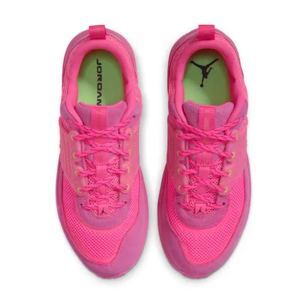 JORDAN Trunner O/s Shoes