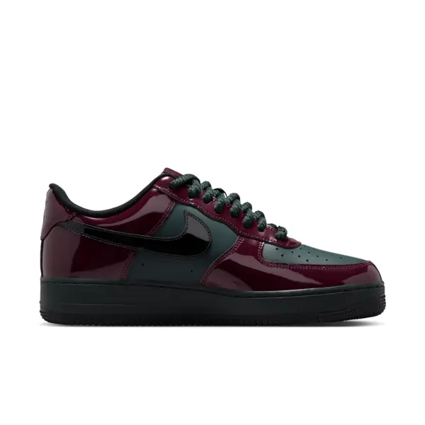 Nike Force 1 '07 Lv8 Sneakers