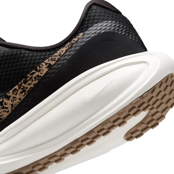 Nike Revolution Road Running Shoes