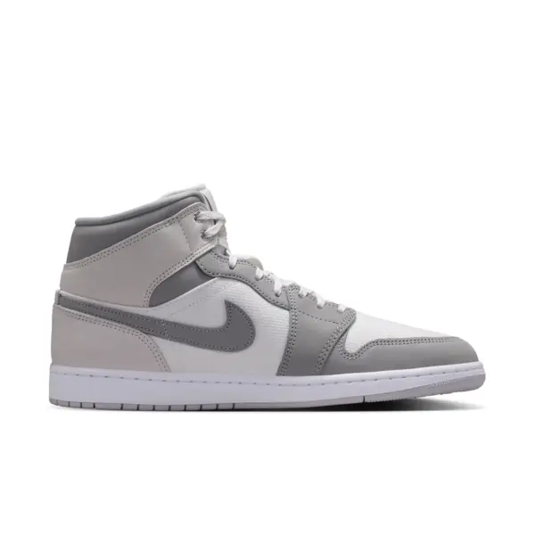 JORDAN 1 Mid Se Athletic Shoes - White
