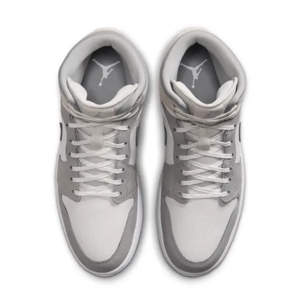 JORDAN 1 Mid Se Athletic Shoes - White