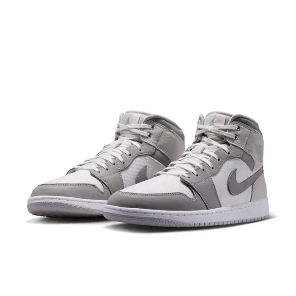 JORDAN 1 Mid Se Athletic Shoes - White