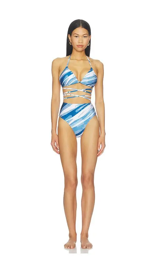 DIARRABLU Maai Swimsuit Set