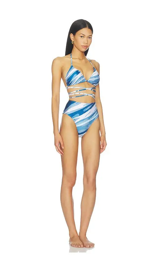 DIARRABLU Maai Swimsuit Set