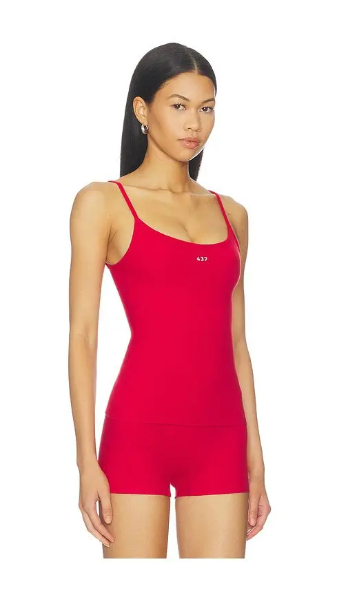 437 The Minimalist Tank Top In Red