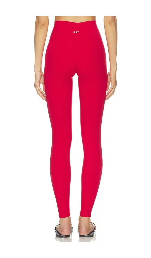 437 The V Legging In Red