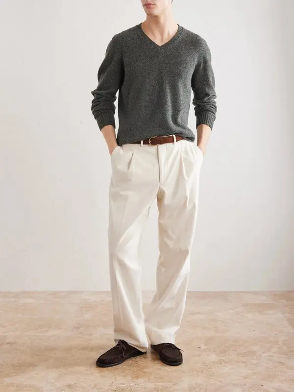 Hartford Wool V-neck Sweater - Gray