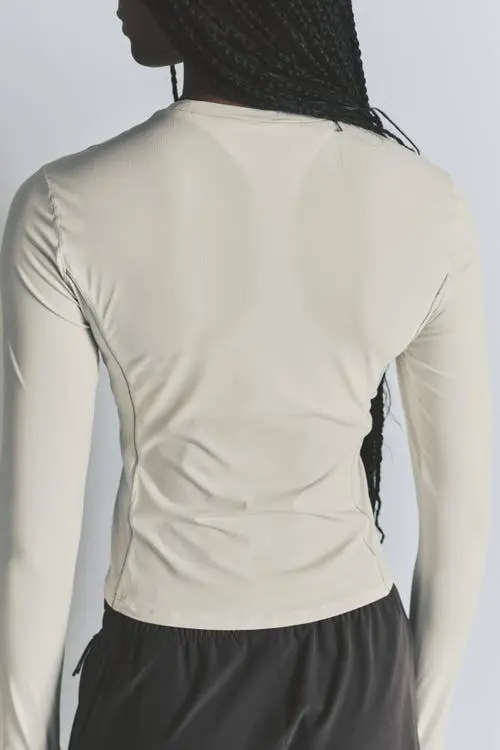 H&m Slim-fit Reflective Sports Top With Drymove™ Technology
