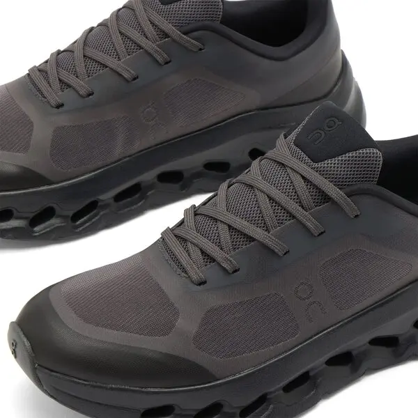 On Cloudtilt Remix Sneaker