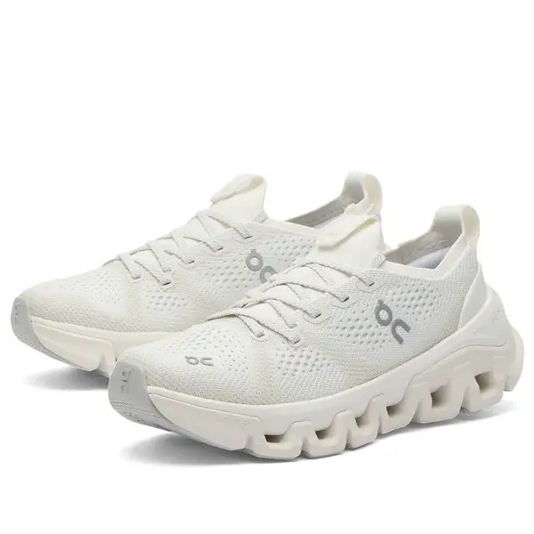 On Cloud X Tempo Sneaker