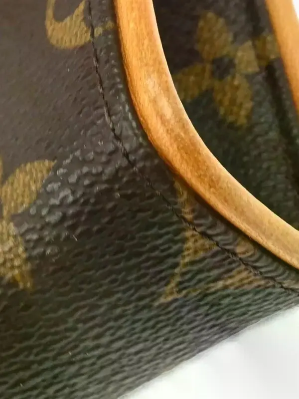 LOUIS VUITTON 2005 Monogram Florentine Belt Bag