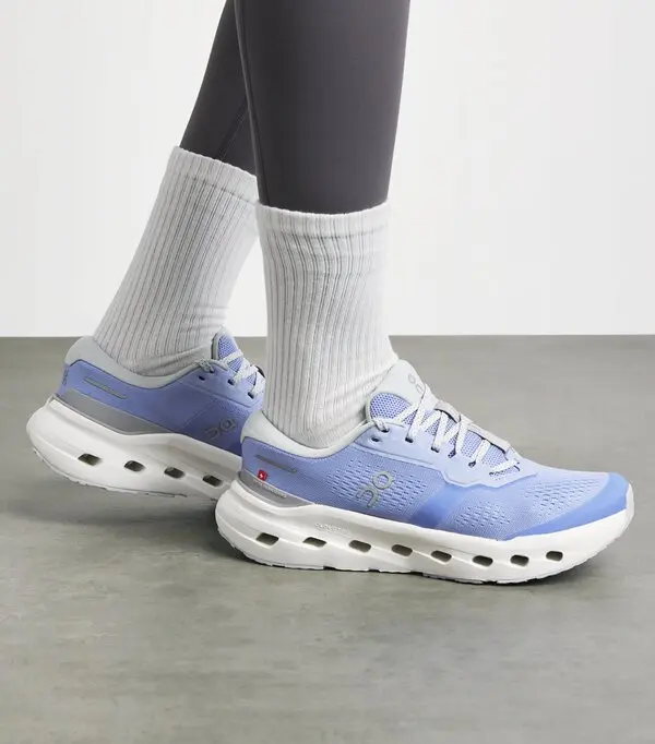 On Cloudrunner 3 Trainers