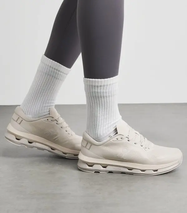 On Cloudze Trainers
