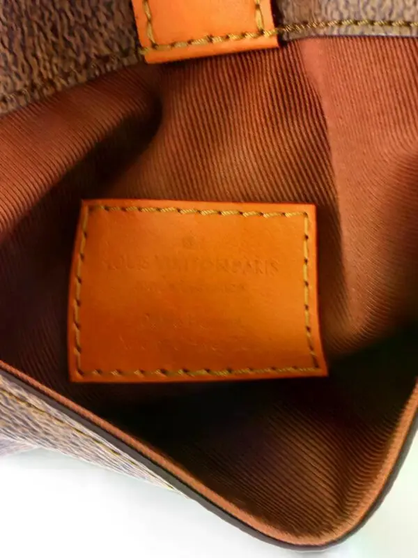 LOUIS VUITTON Envelope Pouch Monogram Dust Leather Shoulder Bag