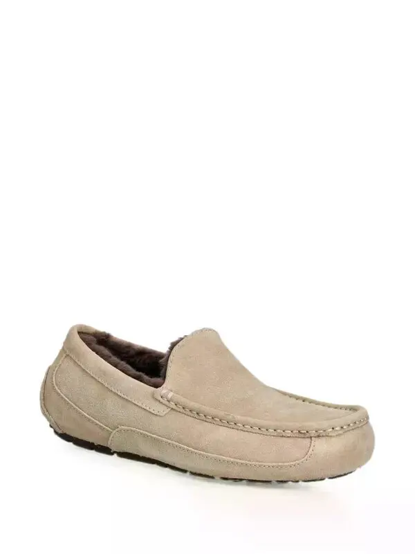 UGG Ascot Slipper