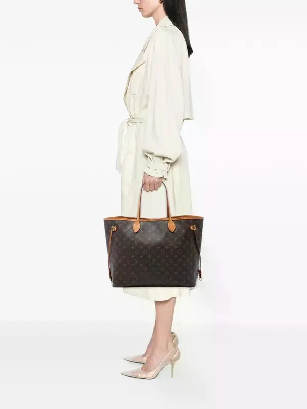 LOUIS VUITTON 2011 Monogram Neverfull Gm Tote Bag