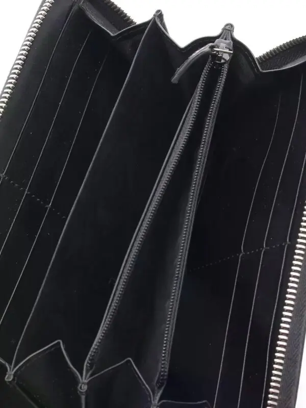 Gucci 2000s Gg Supreme Bee Wallet