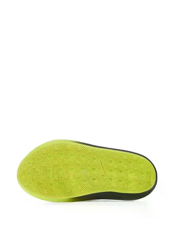 Nike Reactx Rejuven8 Sneakers