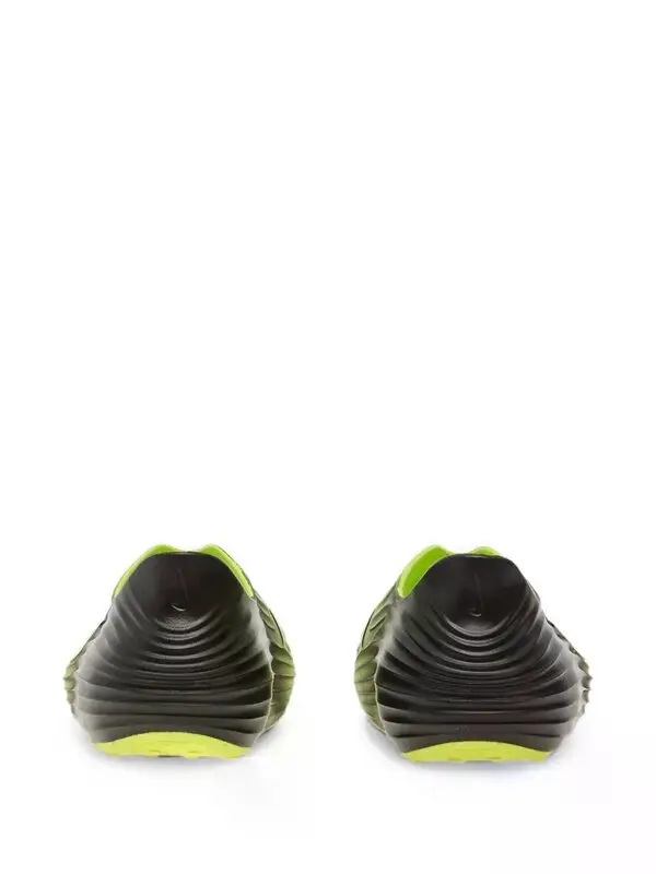 Nike Reactx Rejuven8 Sneakers