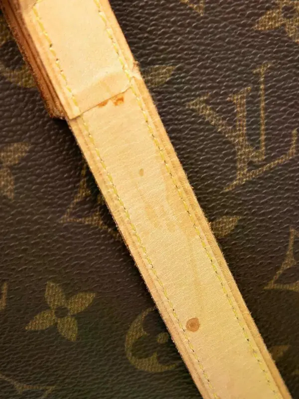 LOUIS VUITTON 2001 Monogram Luco Tote Bag