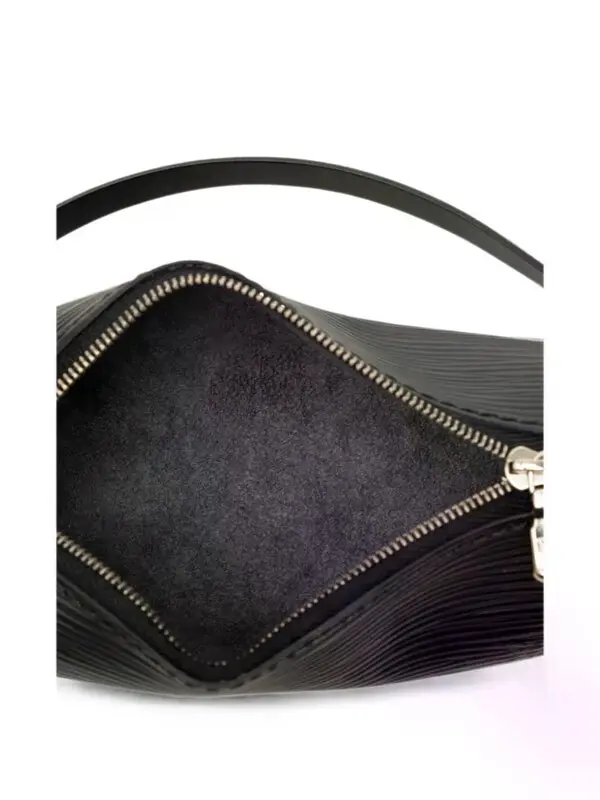 LOUIS VUITTON 2007 Epi Pochette Soufflot Handbag - Black