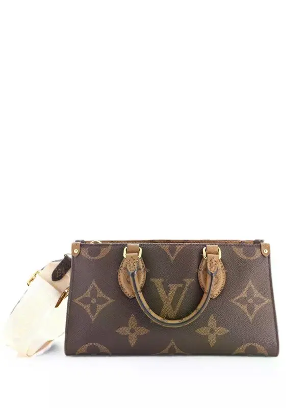 LOUIS VUITTON Onthego East West Shoulder Bag