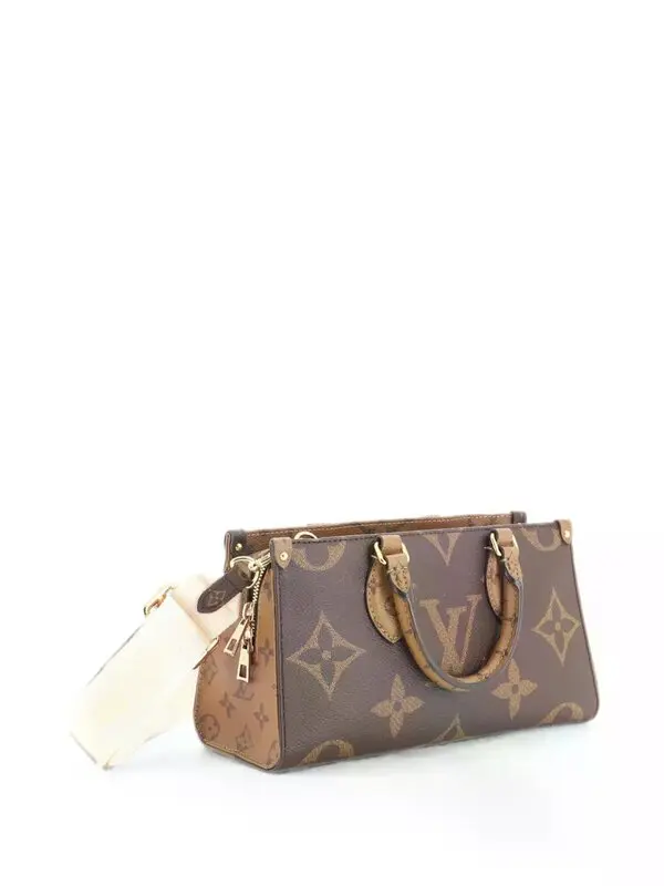 LOUIS VUITTON Onthego East West Shoulder Bag