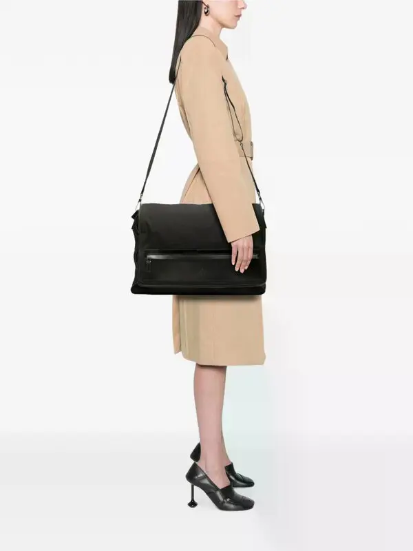 Gucci 2000-2015 Nylon Messenger Bag Crossbody Bag