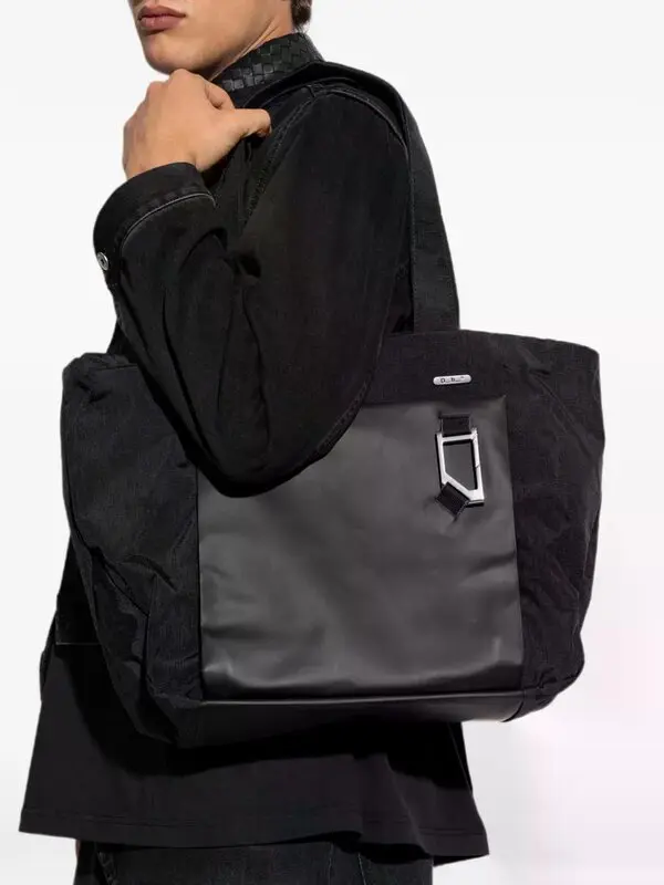 DB JOURNEY Entour Buckle-detail Tote Bag