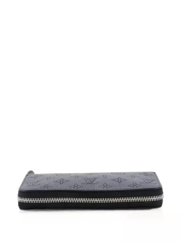 LOUIS VUITTON Zippy Wallet Mahina Leather Small Wallets