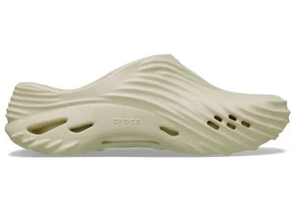 CROCS Echo Wave Clog