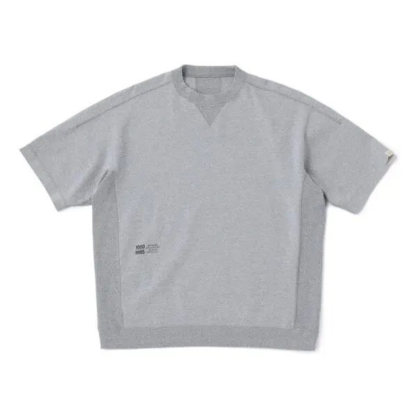 NEW BALANCE 1000 Short Sleeve T-shirt Oversized Fit Asia Sizing