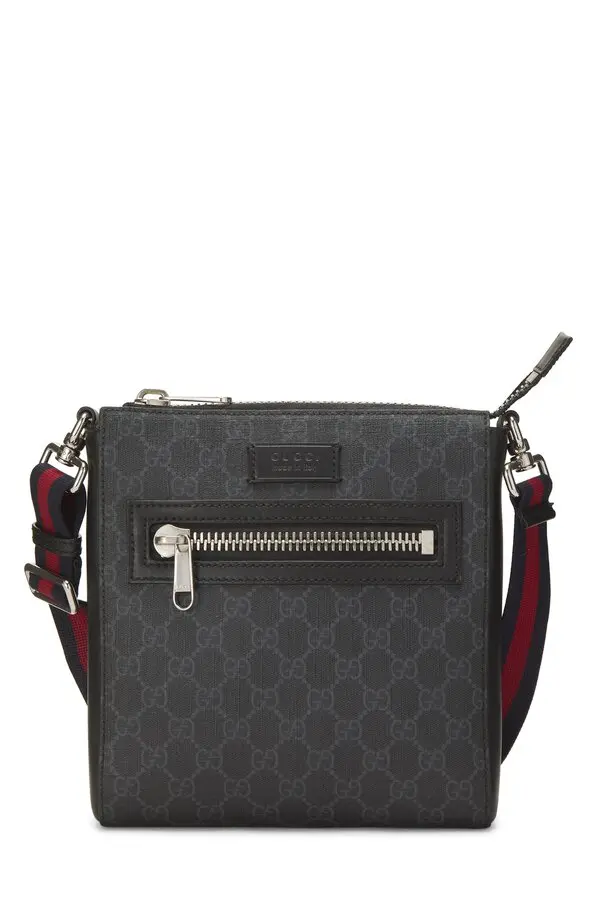 Gucci Gg Supreme Canvas Messenger Bag