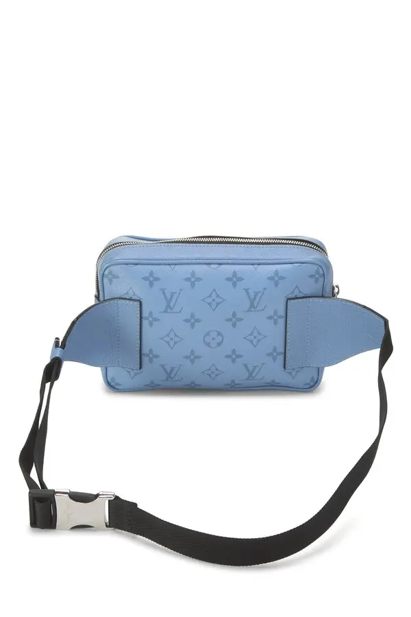 LOUIS VUITTON Taigarama Outdoor Bumbag - Blue